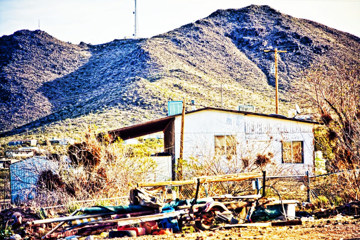 Dolan Springs Arizona a small Wild West village - Travelways
