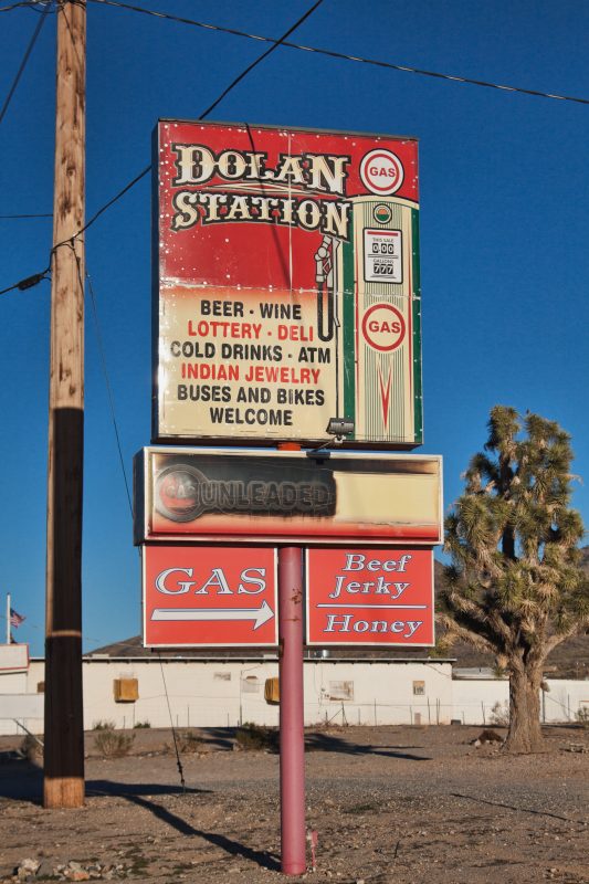 Dolan Springs Arizona a small Wild West village - Travelways