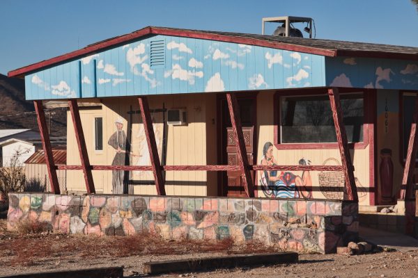 Dolan Springs Arizona a small Wild West village - Travelways